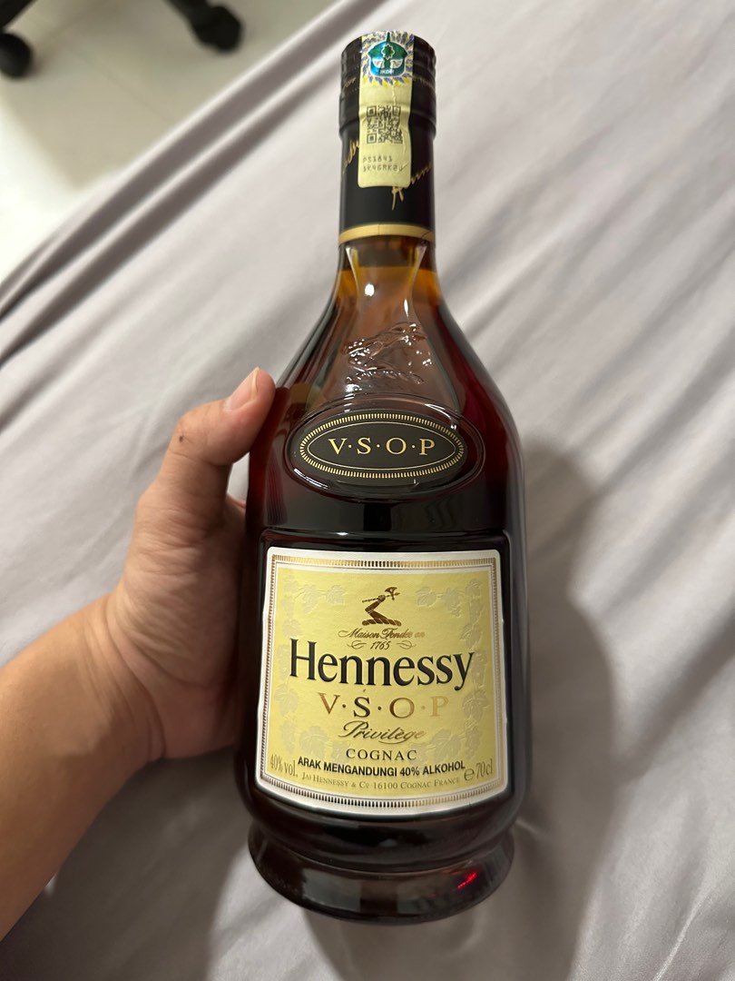 Hennessy VSOP, Food & Drinks, Alcoholic Beverages on Carousell
