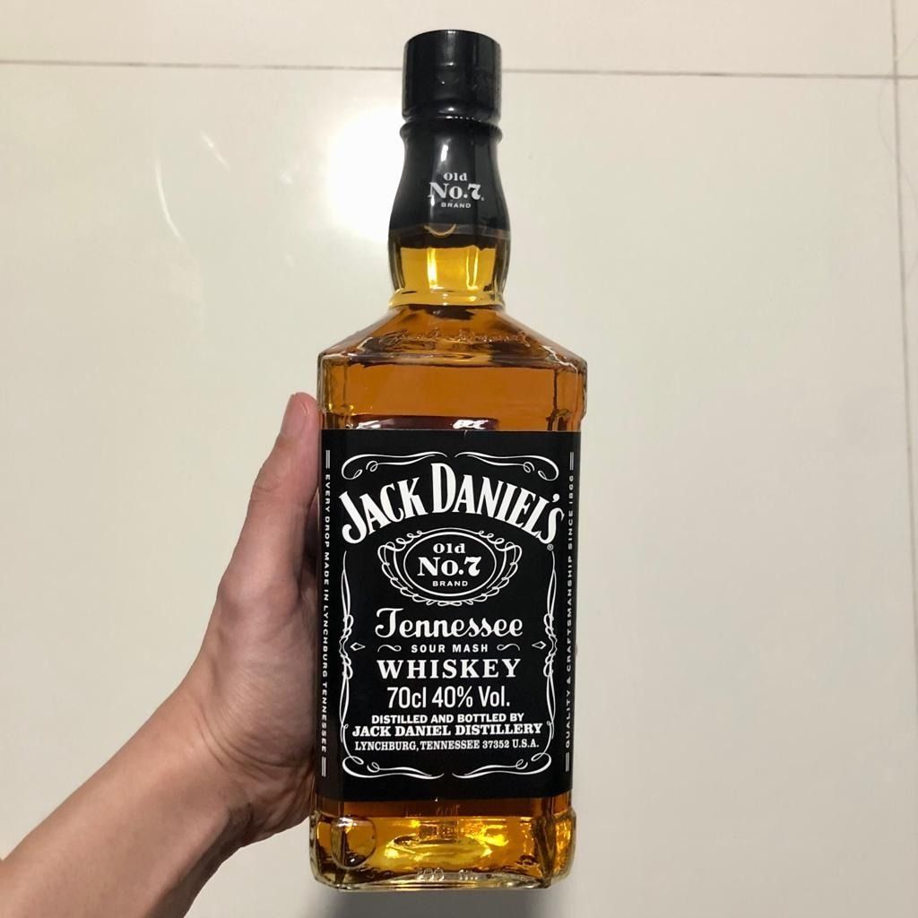 Jack Daniel's Whiskey Alcohol 700ml 70cl Old No.7 Whisky, Food & Drinks, Alcoholic Beverages on ...