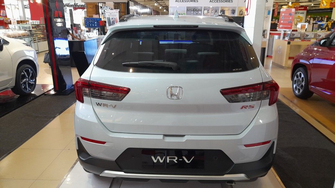 Jual WRV RS 2023, Mobil & Motor, Mobil untuk Dijual di Carousell