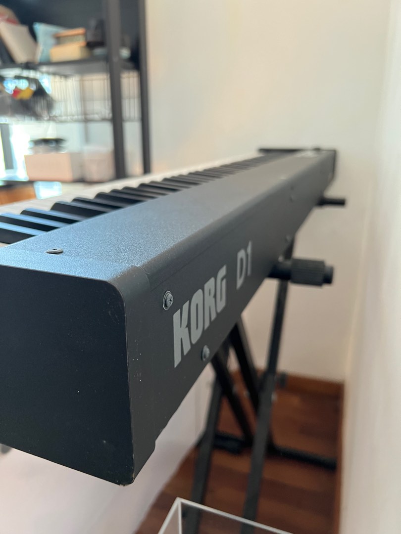 Korg D1 88-Key Electronic Keyboard / Stage Piano, Hobbies & Toys, Music & Media, Musical ...