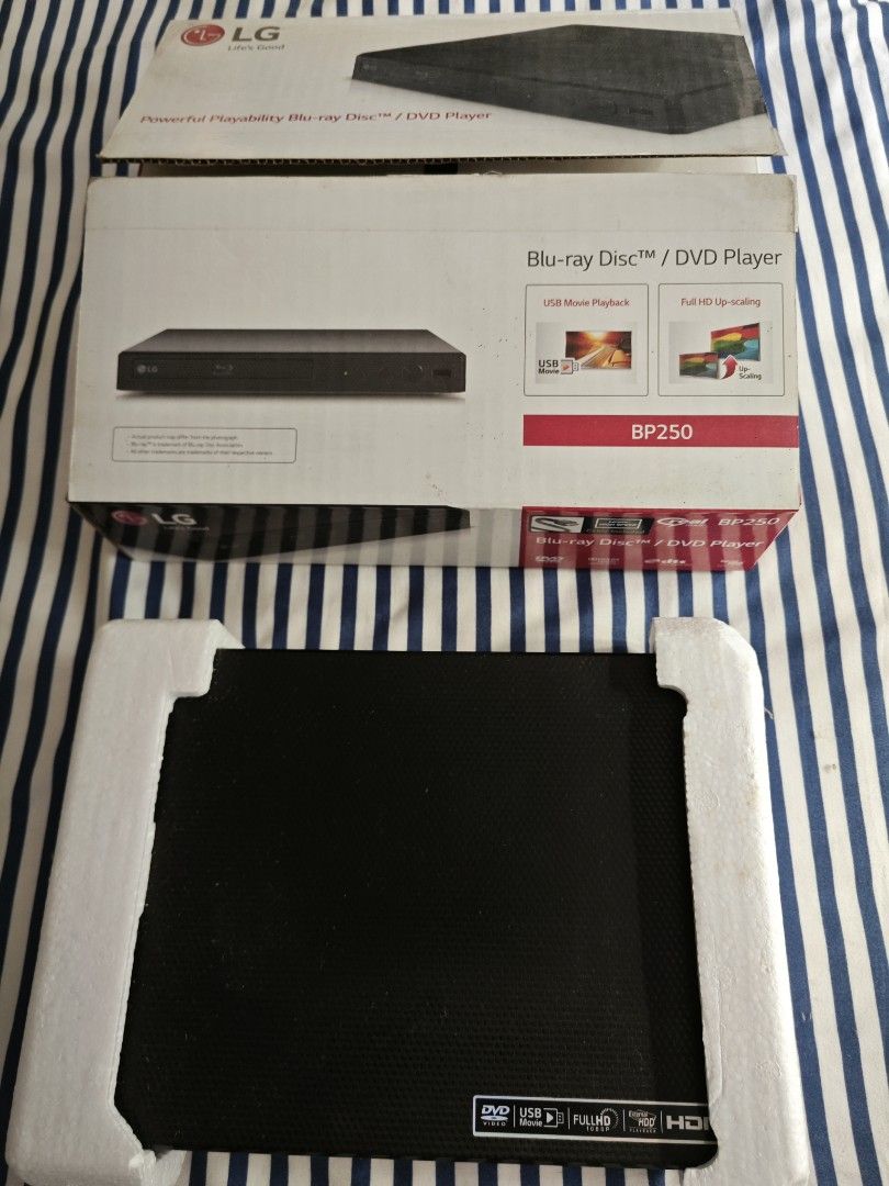 LG Blu-Ray Disc/DVD player BP250, TV & Home Appliances, TV ...