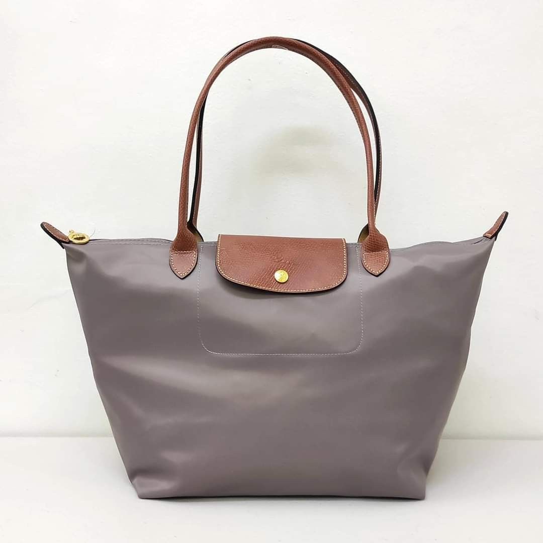 Longchamp Classic Large Long Handle on Carousell