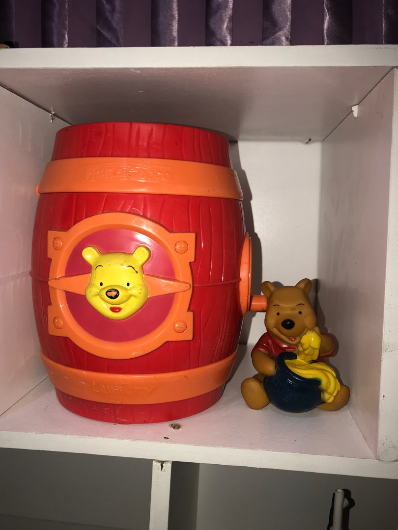 mainan tong pooh, Toys & Collectibles, Mainan di Carousell