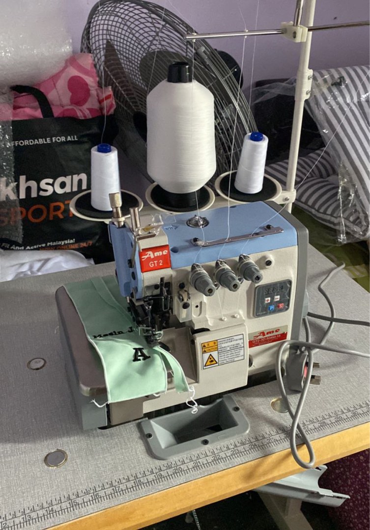 Mesin jahit tepi jenis halus /overlock machine, Announcements on Carousell