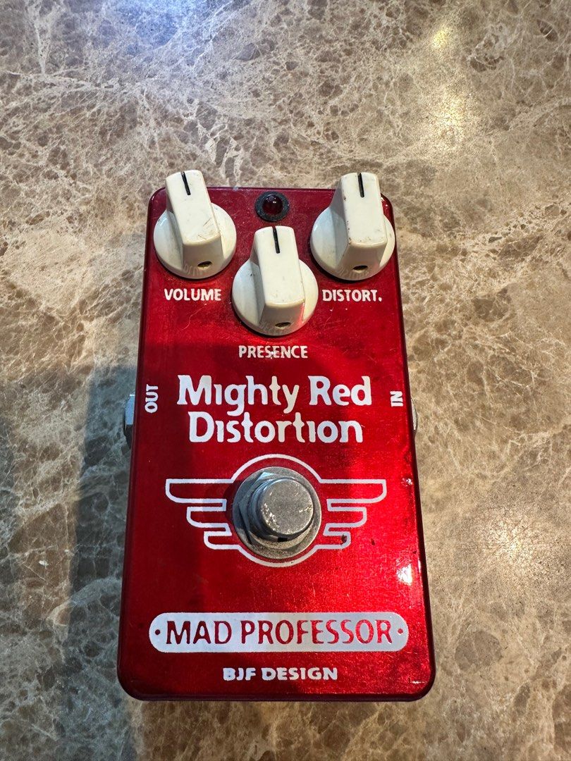 Mad professor Mighty Red Distortion, Hobbies & Toys, Music & Media ...