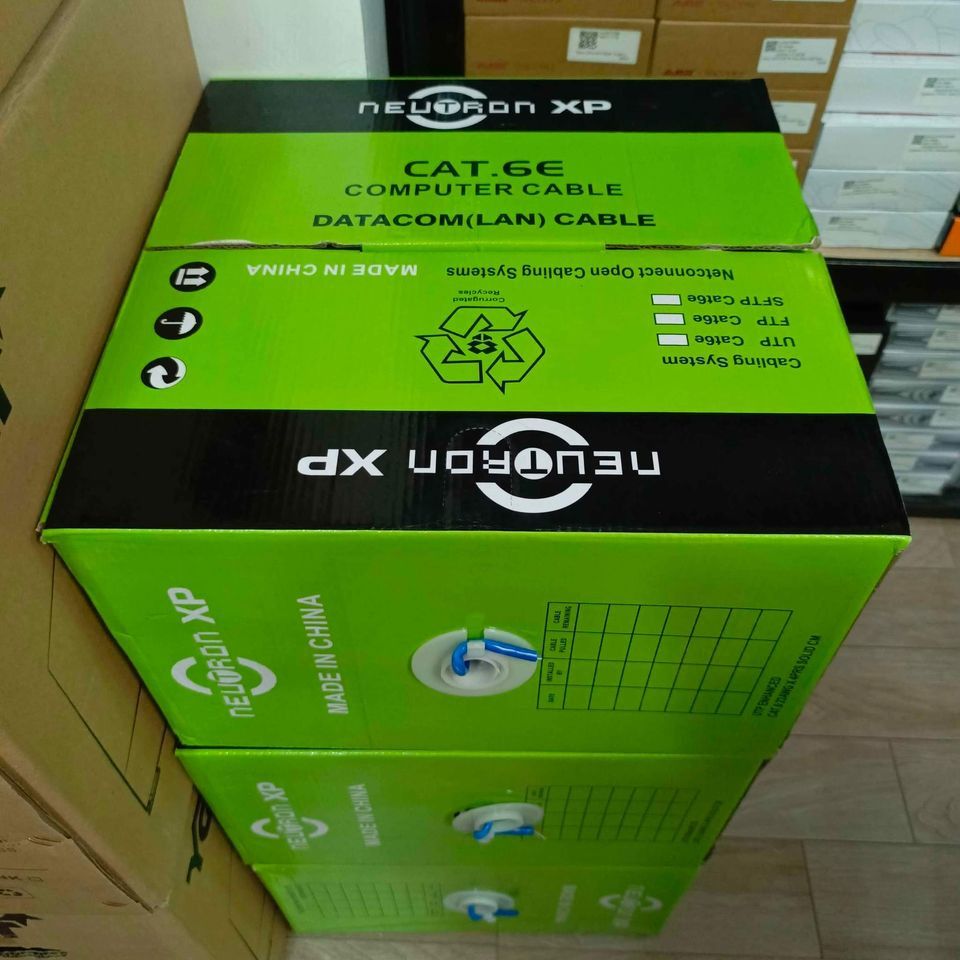 NEUTRON XP DATA CABINET CAT6 ETHERNET CABLE BOX, Computers & Tech ...