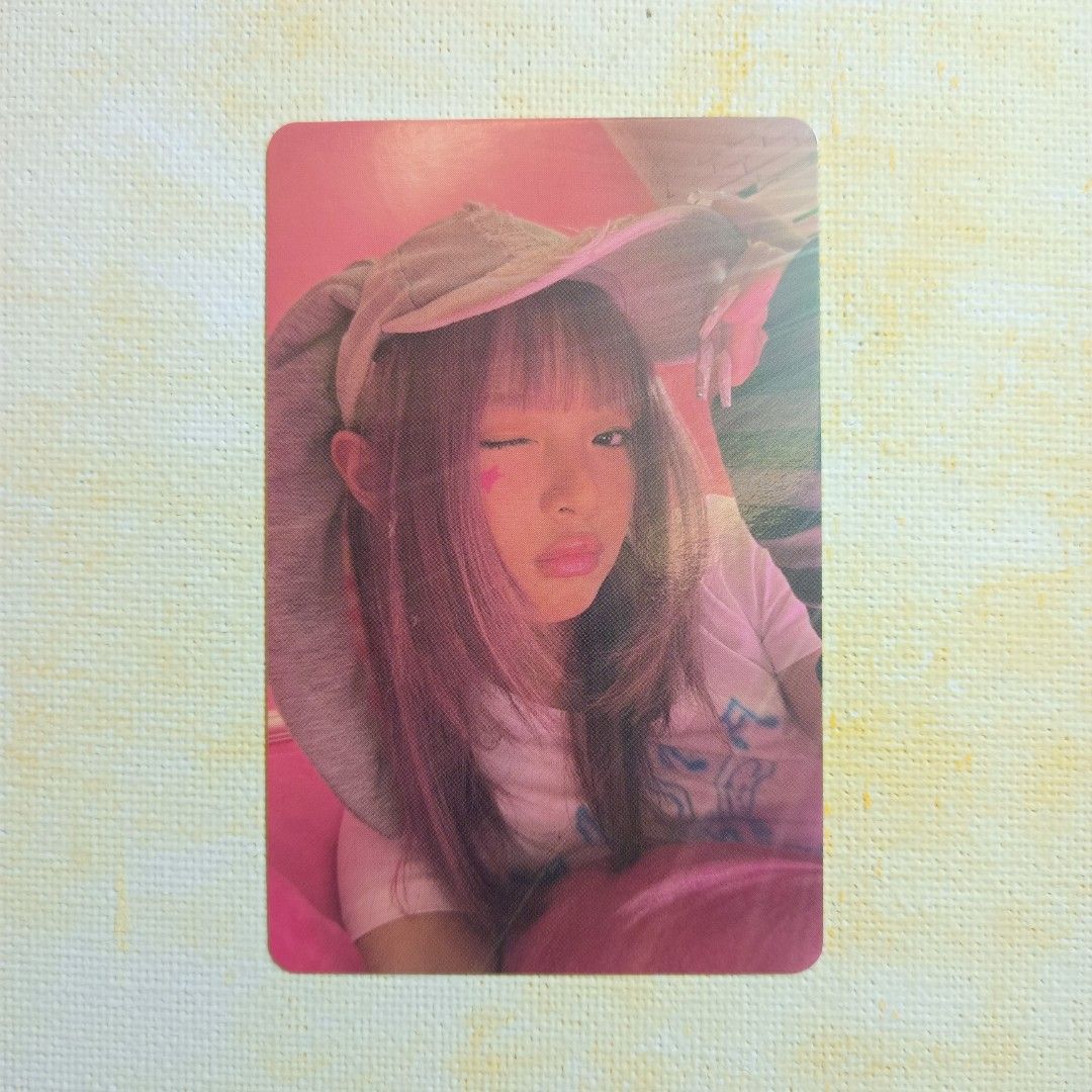 NEWJEANS Hanni OMG Message Card Photocard on Carousell