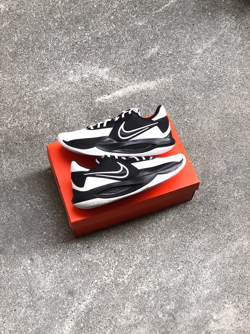 NIKE PRECISION 6 PANDA, Men's Fashion, Footwear, Sneakers on Carousell
