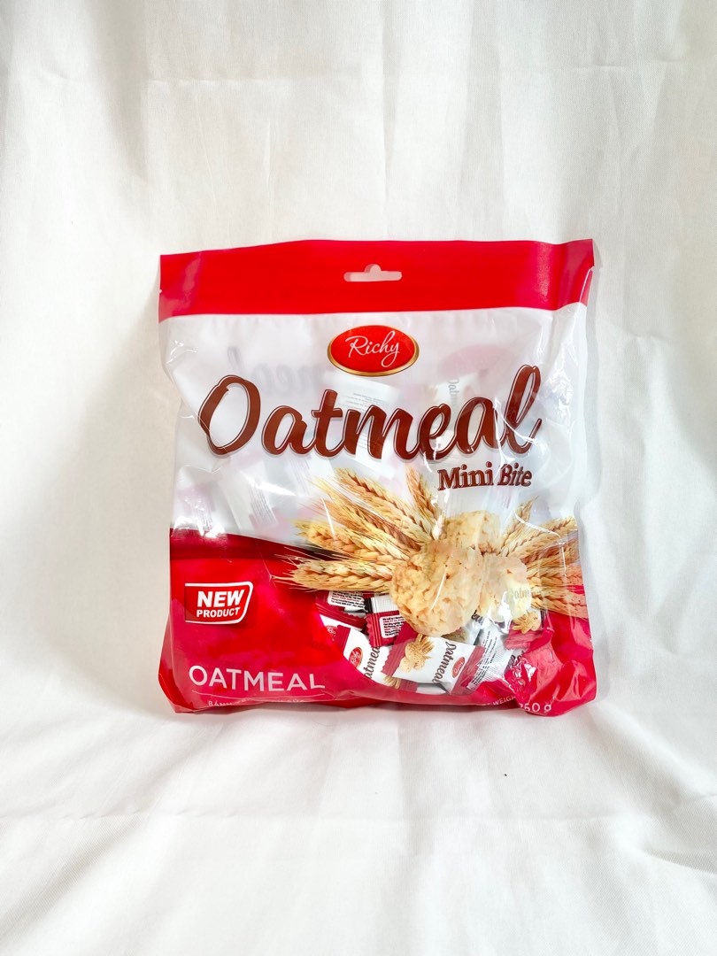 Oatmeal Mini Bite, Food & Drinks, Packaged & Instant Food on Carousell