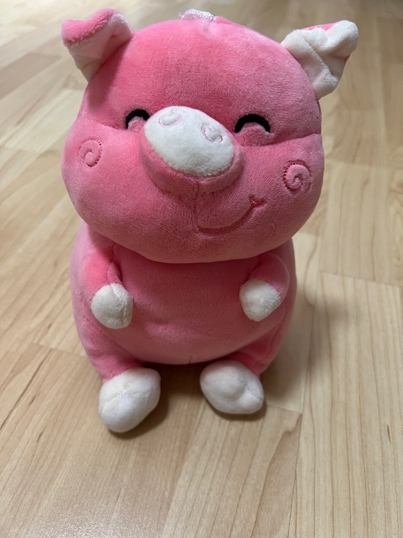 piggy soft toy, Hobbies & Toys, Toys & Games on Carousell
