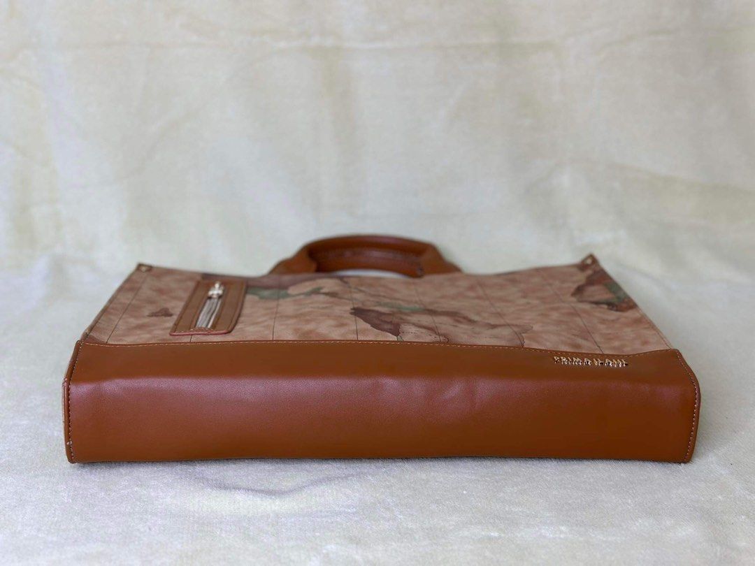 Prima Class Laptop bag, Women's Fashion, Bags & Wallets, Cross-body ...
