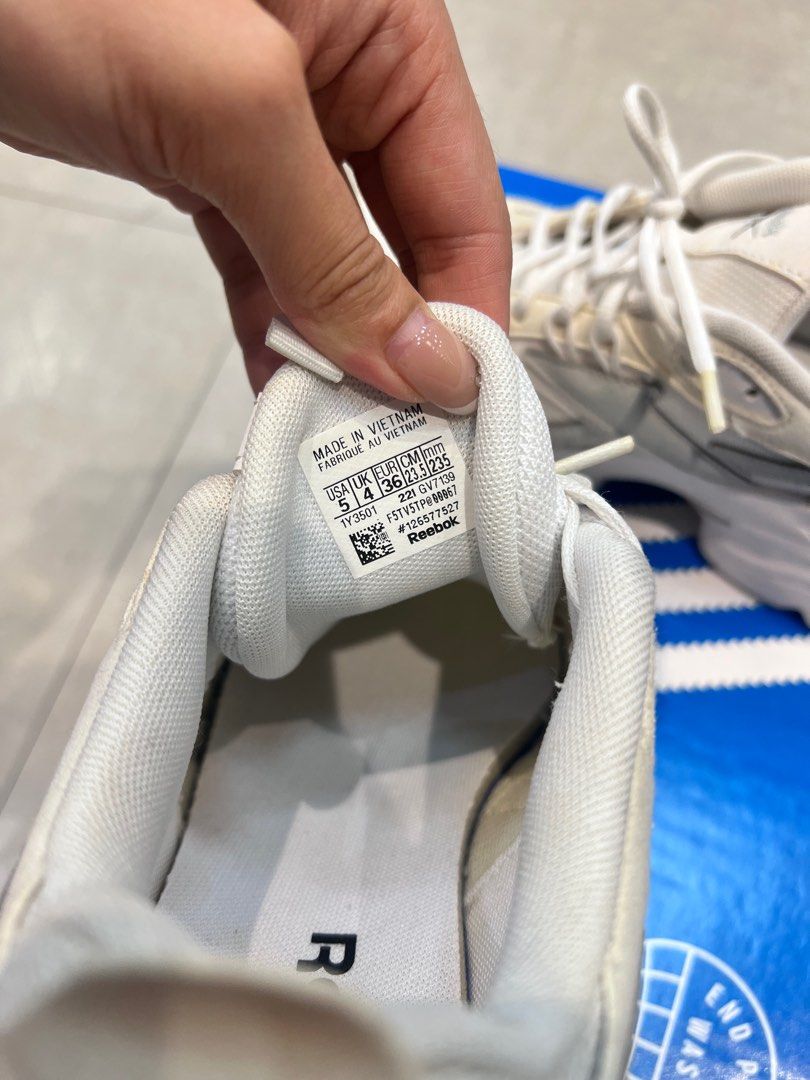 Reebok royal bridge 4, 她的時尚, 鞋類, 運動鞋、球鞋在旋轉拍賣