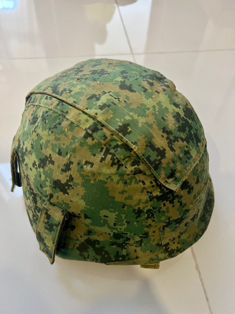 SAF Helmet, Men's Fashion, Coats, Jackets and Outerwear on Carousell