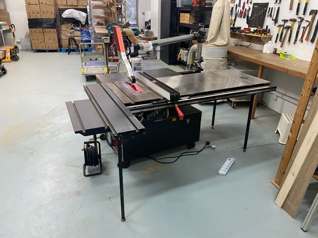 SawStop Contractor 1.75 HP 220V with many accessories., Hobbies & Toys ...