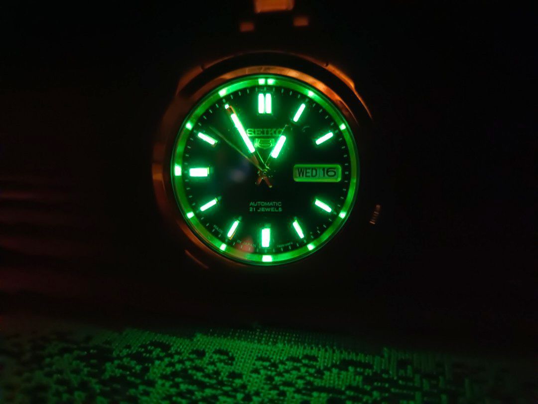 Seiko 5 Automatic Gold Black JDM mulusss Original, Fesyen Pria, Jam ...