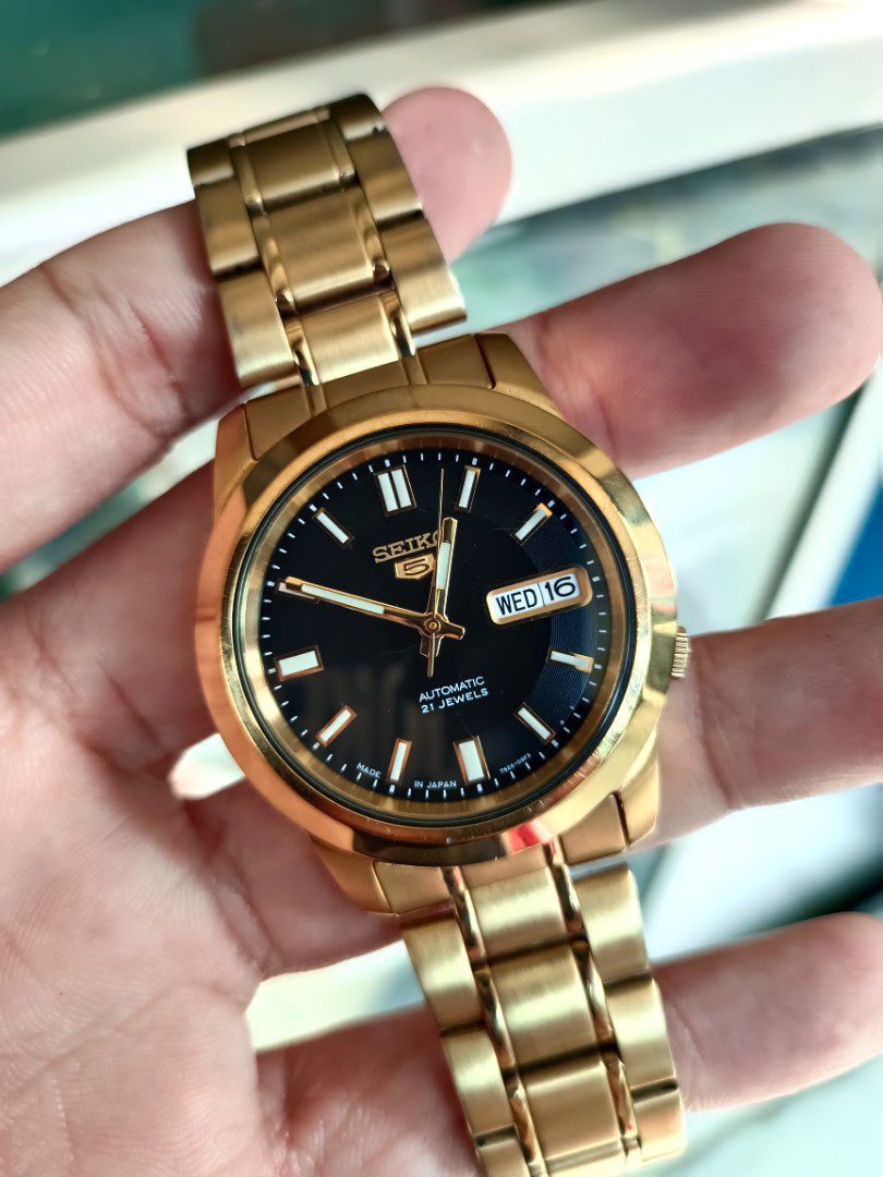 Seiko 5 Automatic Gold Black JDM mulusss Original, Fesyen Pria, Jam ...