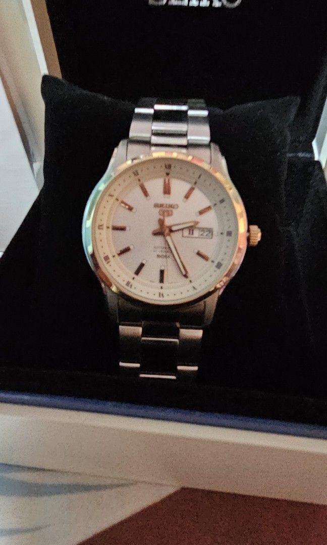 Seiko Rose gold and sliver watch(automatic), Men's Fashion, Watches ...