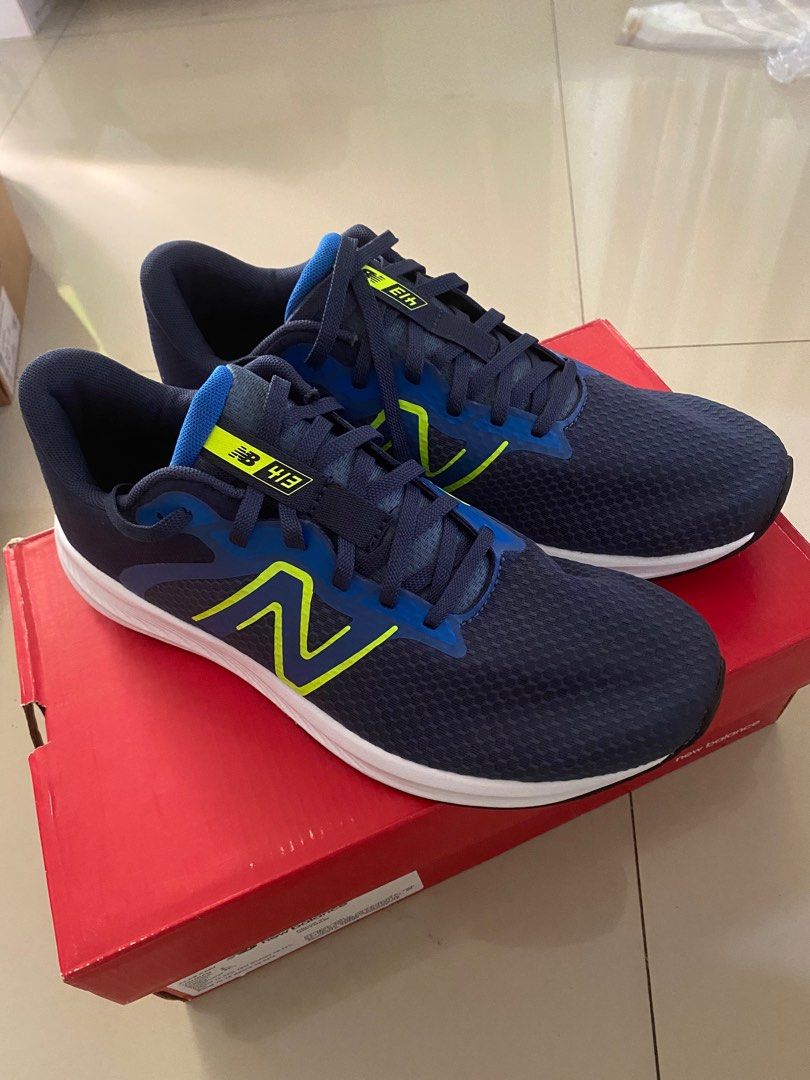 SEPATU RUNNING NEW BALANCE, Fesyen Pria, Sepatu , Lainnya di Carousell