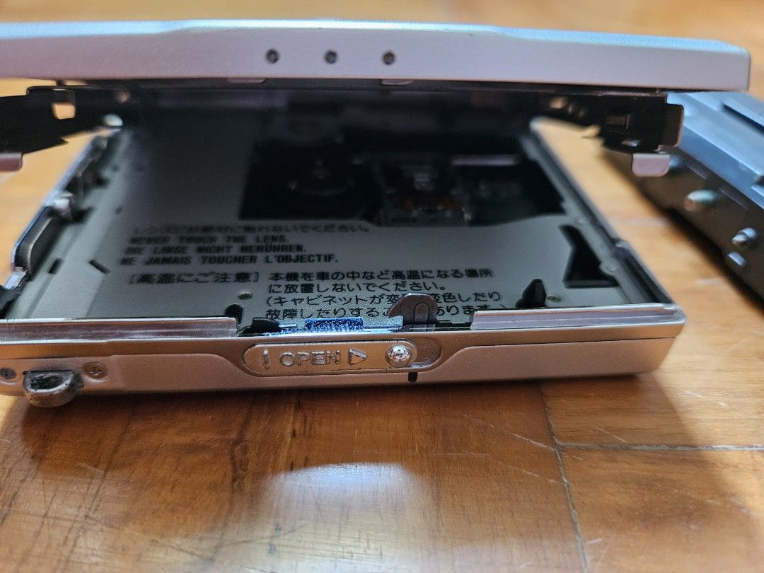 Sharp MD minidisc player with battery, Audio, Portable Music Players on ...