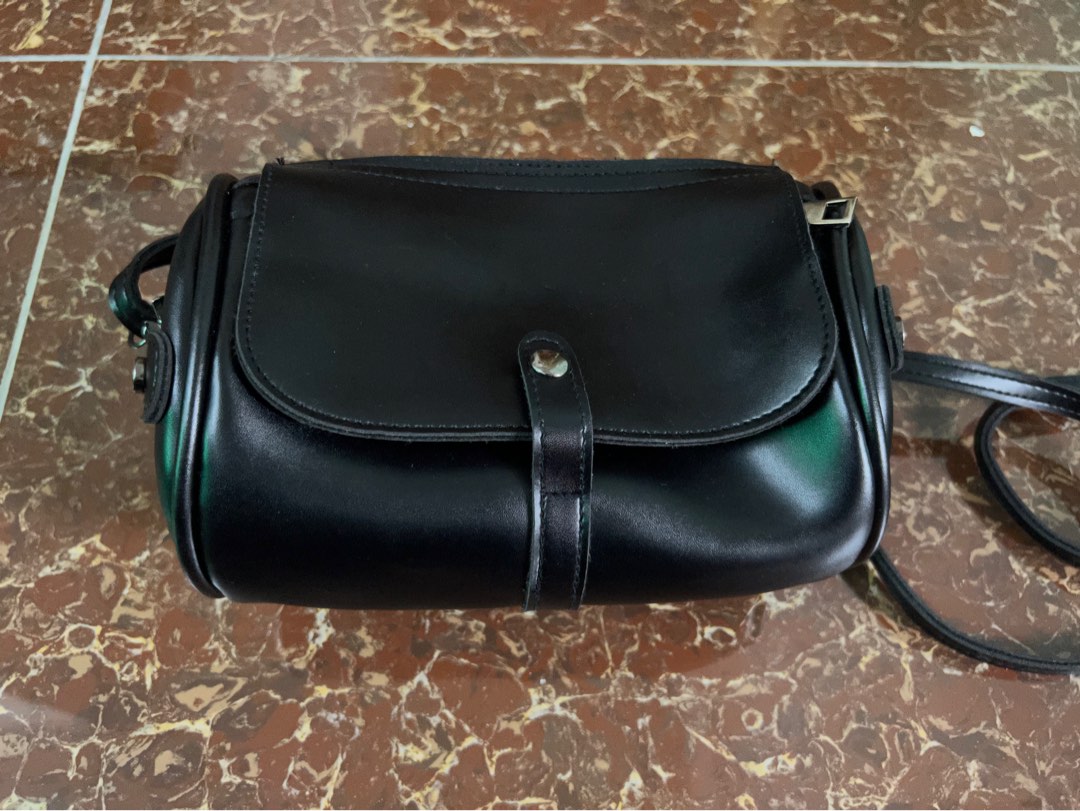 Shoulder bags / bag tangan, Women's Fashion, Bags & Wallets, Shoulder ...