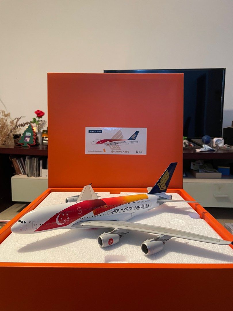 Singapore Airlines A380 SG50 Livery 1/200 Scale - 9V-SKI, Hobbies ...