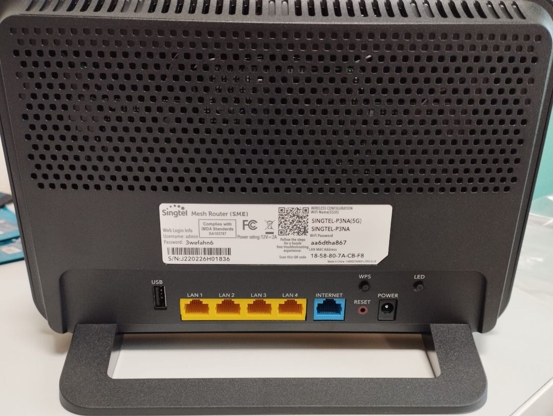 Singtel Mesh Router (SME), Computers & Tech, Parts & Accessories ...