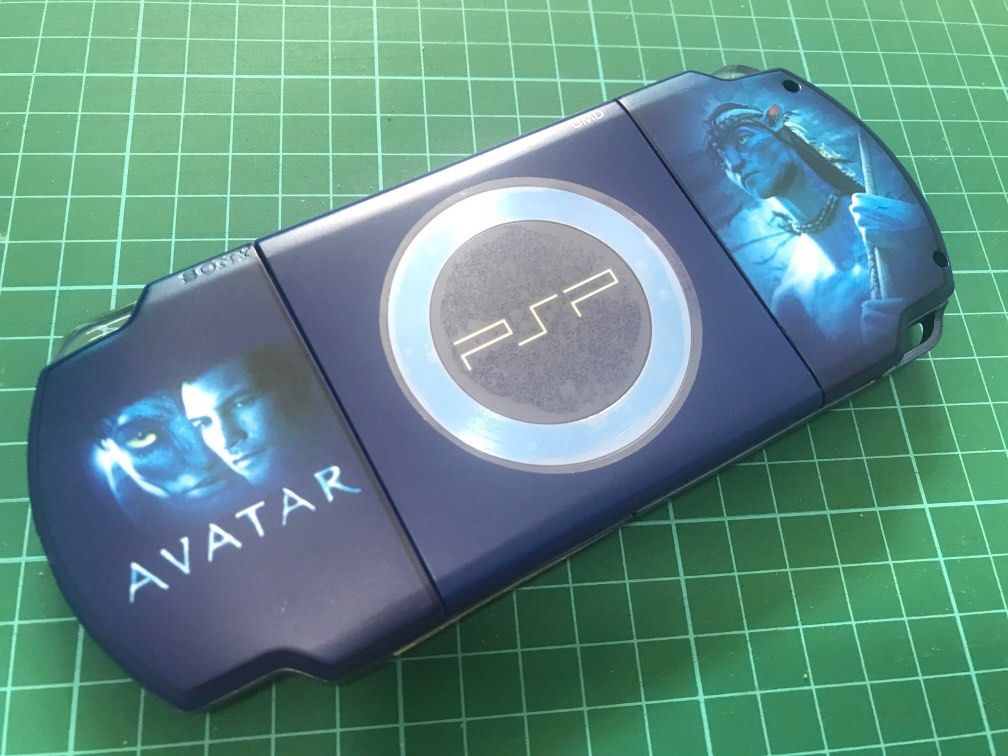 Sony Psp 2000 Slim Avatar Blue Limited Edition, Video Gaming, Video ...