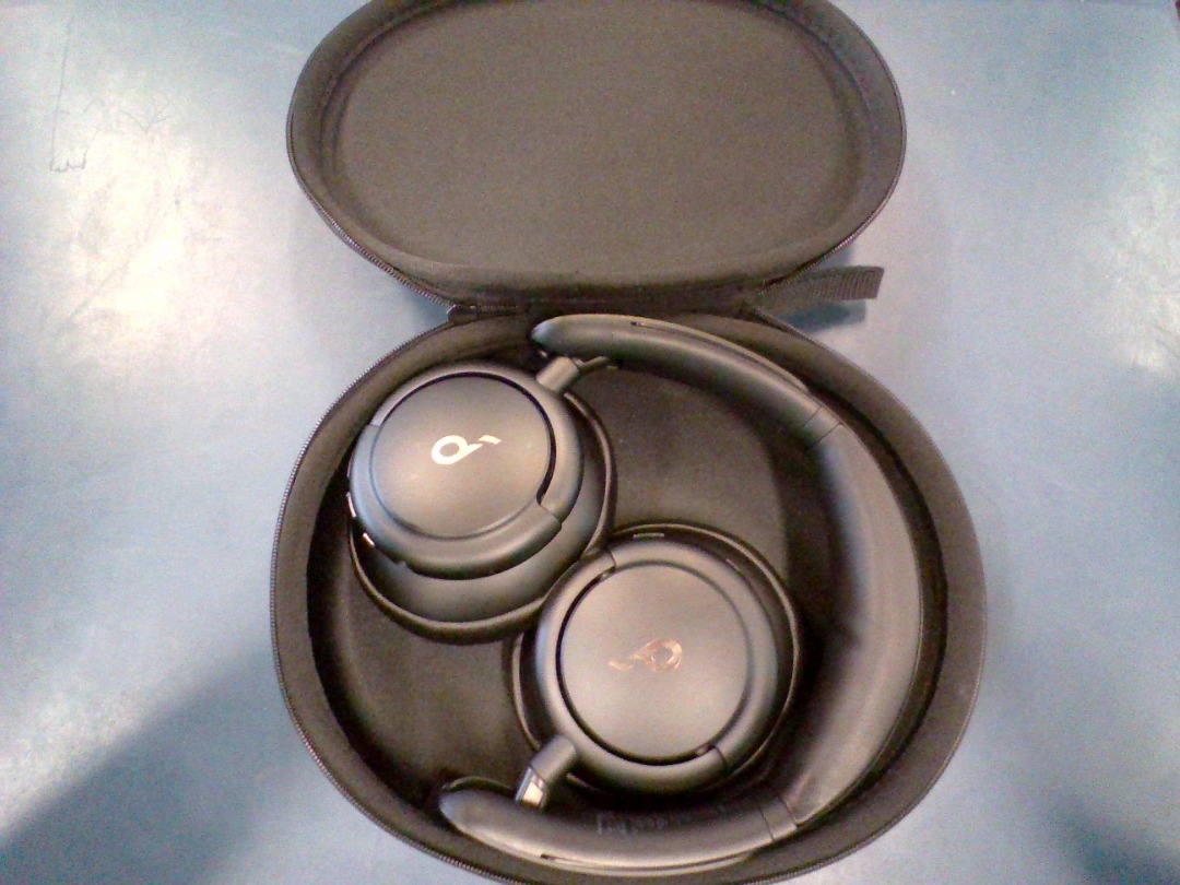 SOUNDCORE LIFE Q30, Audio, Headphones & Headsets on Carousell