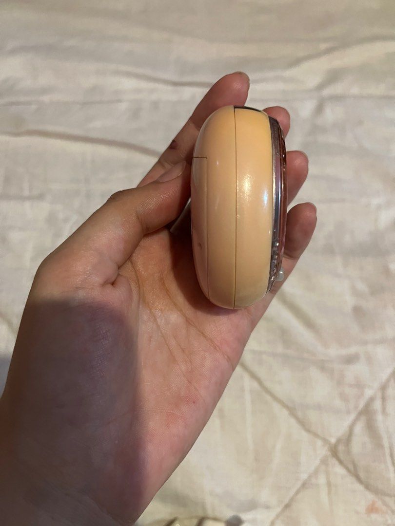 Tamagotchi IDL ( Japanese) (Yellowing sa case kaya may crochet case na din), Hobbies & Toys ...