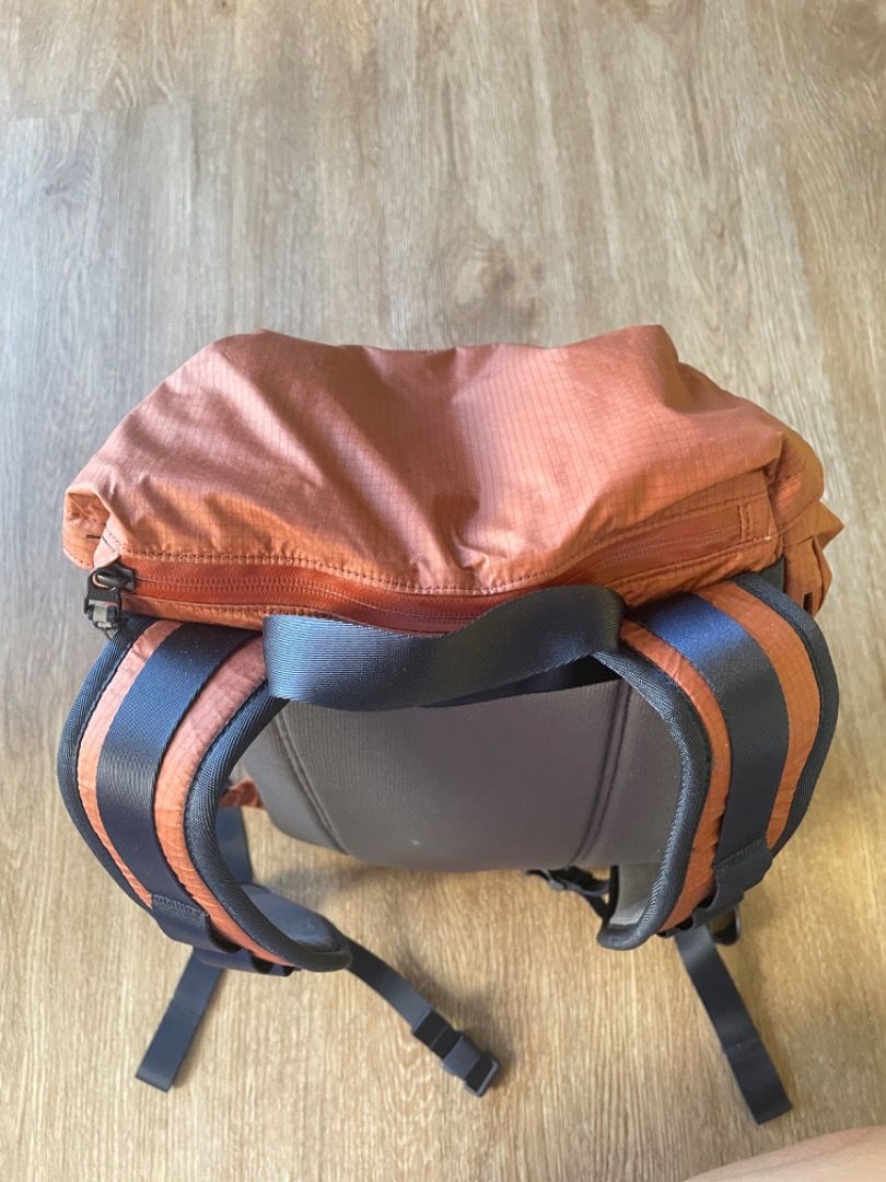 Timbuk2 Launch Pack Backpack, Men's Fashion, Bags, Backpacks on Carousell