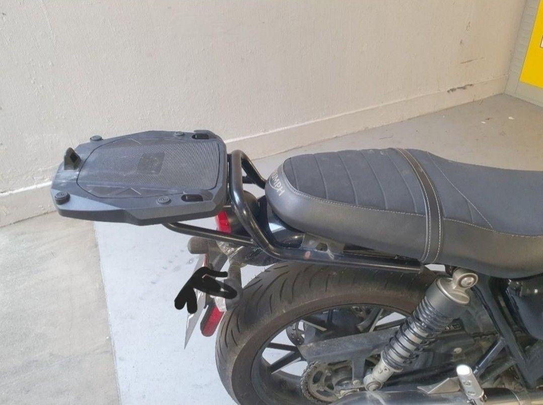 Triumph street twin- KAPPA / bracket, Motorcycles, Motorcycle ...