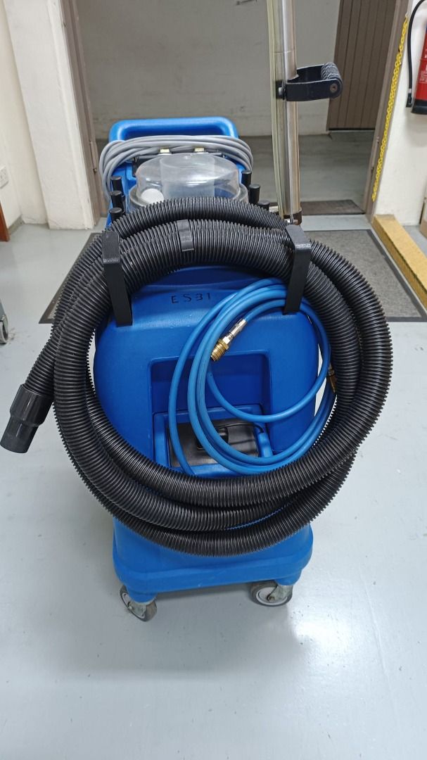 TYPHOON SE60 CARPET EXTRACTOR (Optional add-on $100 for upholstery tool ...