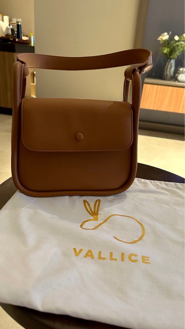 Vallice Brown Bag ( Local brand ), Barang Mewah, Tas & Dompet di Carousell