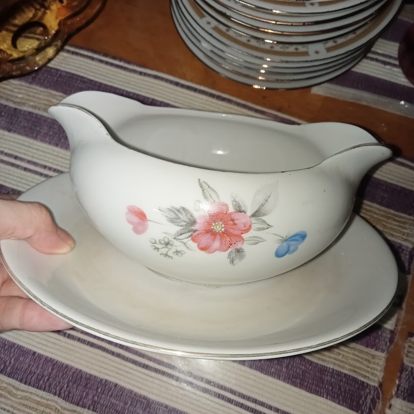 VINTAGE/ANTIQUE Bowl with Underplate Made in Japan on Carousell