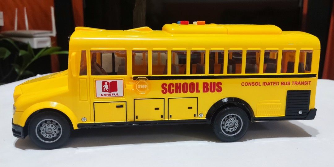 Yellow school bus toys, Hobbies & Toys, Toys & Games on Carousell