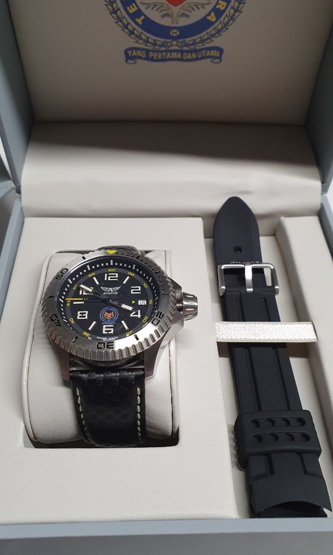 2020 Aviator Watch SA, CH-2900, Singapore Armed Forces (SAF), Men's ...