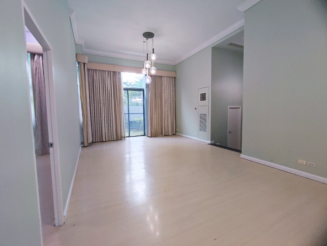 4BR Unit For Sale In PACIFIC PLAZA TOWERS BGC TAGUIG CITY, Property ...