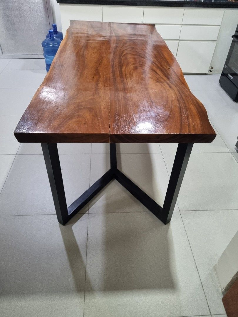 Acacia wood Table 8 seater on Carousell