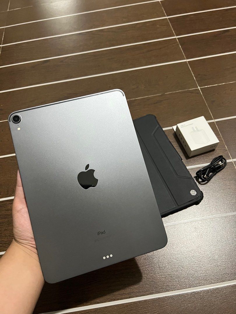 Apple iPad Pro 256GB 11”, Mobile Phones & Gadgets, Tablets, iPad on Carousell
