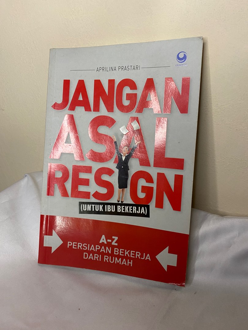 Buku berjudul jangan asal resign, Buku & Alat Tulis, Buku di Carousell