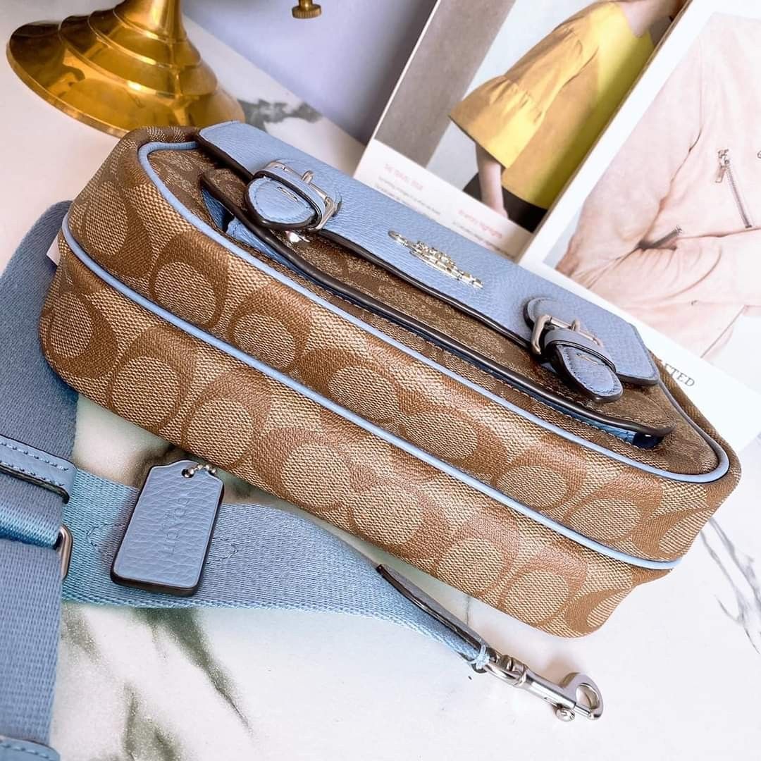 Coach Lucy Crossbody in Signature Canvas, Women's Fashion, Bags ...