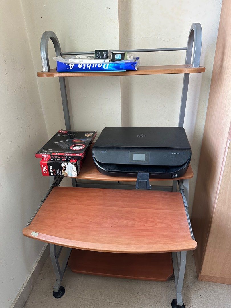 Computer Table, Furniture & Home Living, Furniture, Other Home ...