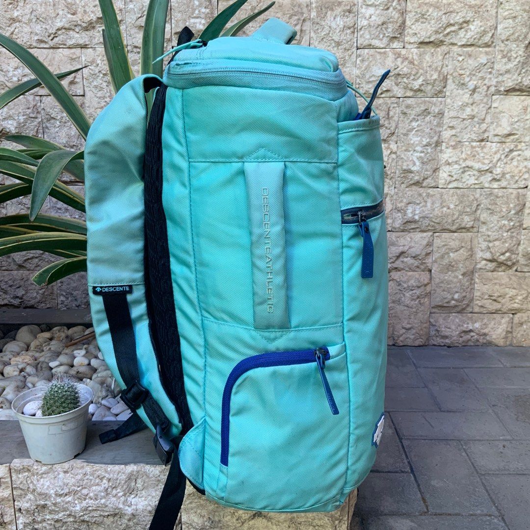 DESCENTE ATHLETIC URBAN TRAVEL LAPTOP BACKPACK CYAN, Fesyen Pria, Tas ...