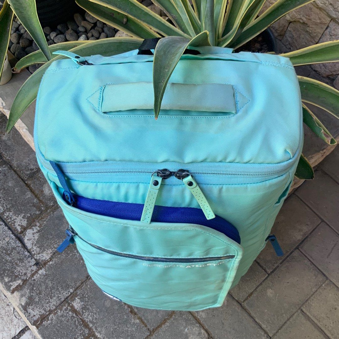 DESCENTE ATHLETIC URBAN TRAVEL LAPTOP BACKPACK CYAN, Fesyen Pria, Tas ...