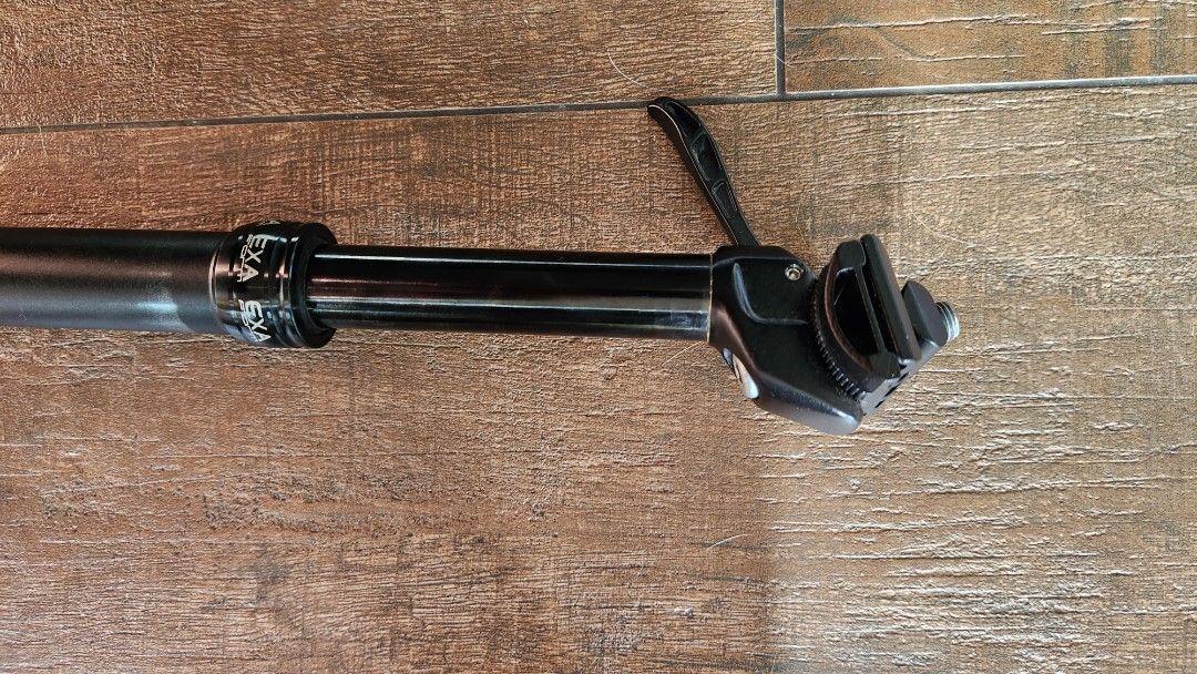 EXA dropper seat post, Sports Equipment, Bicycles & Parts, Parts ...