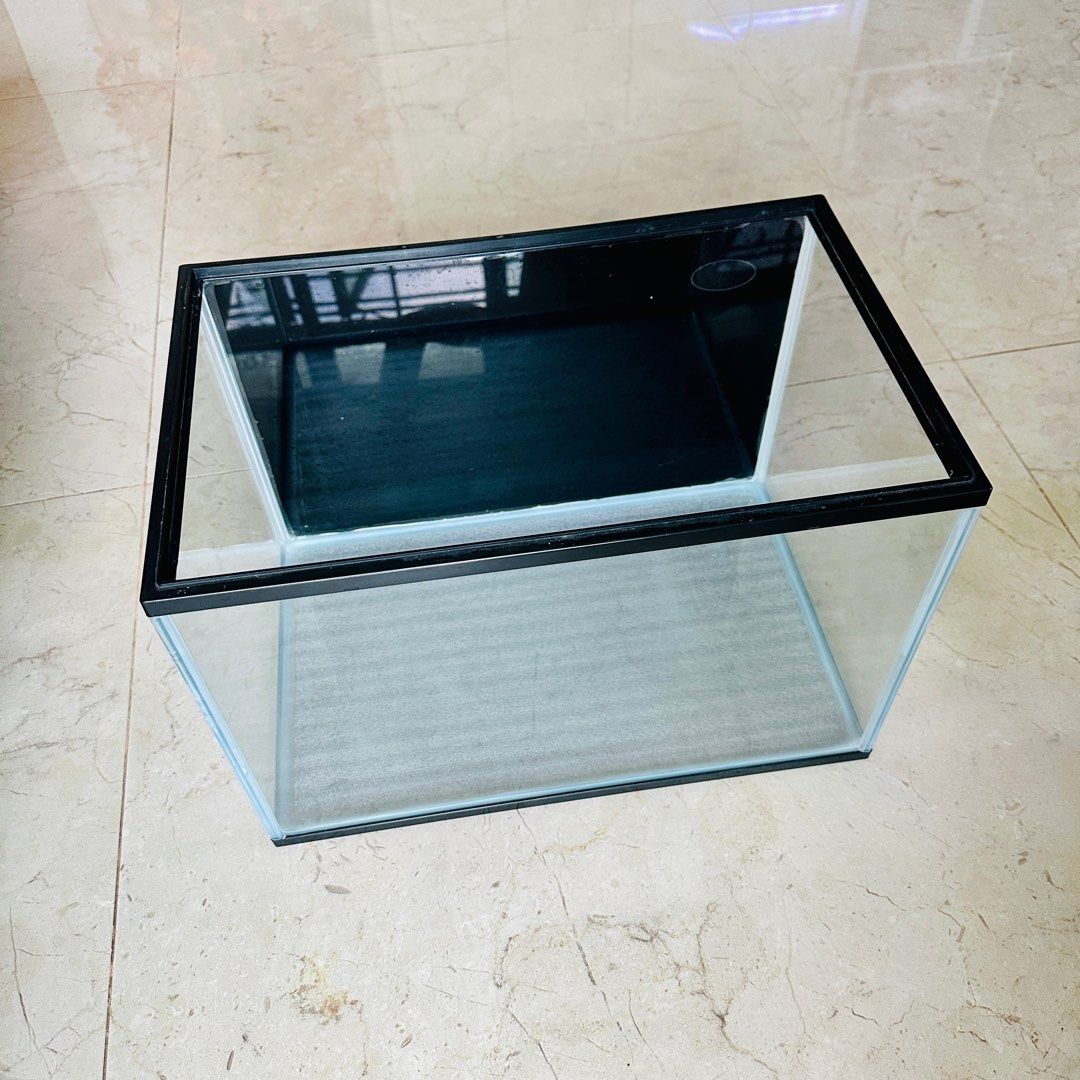 Glass Fish Tank Aquarium with Plastic Rims, Pet Supplies, Homes & Other ...