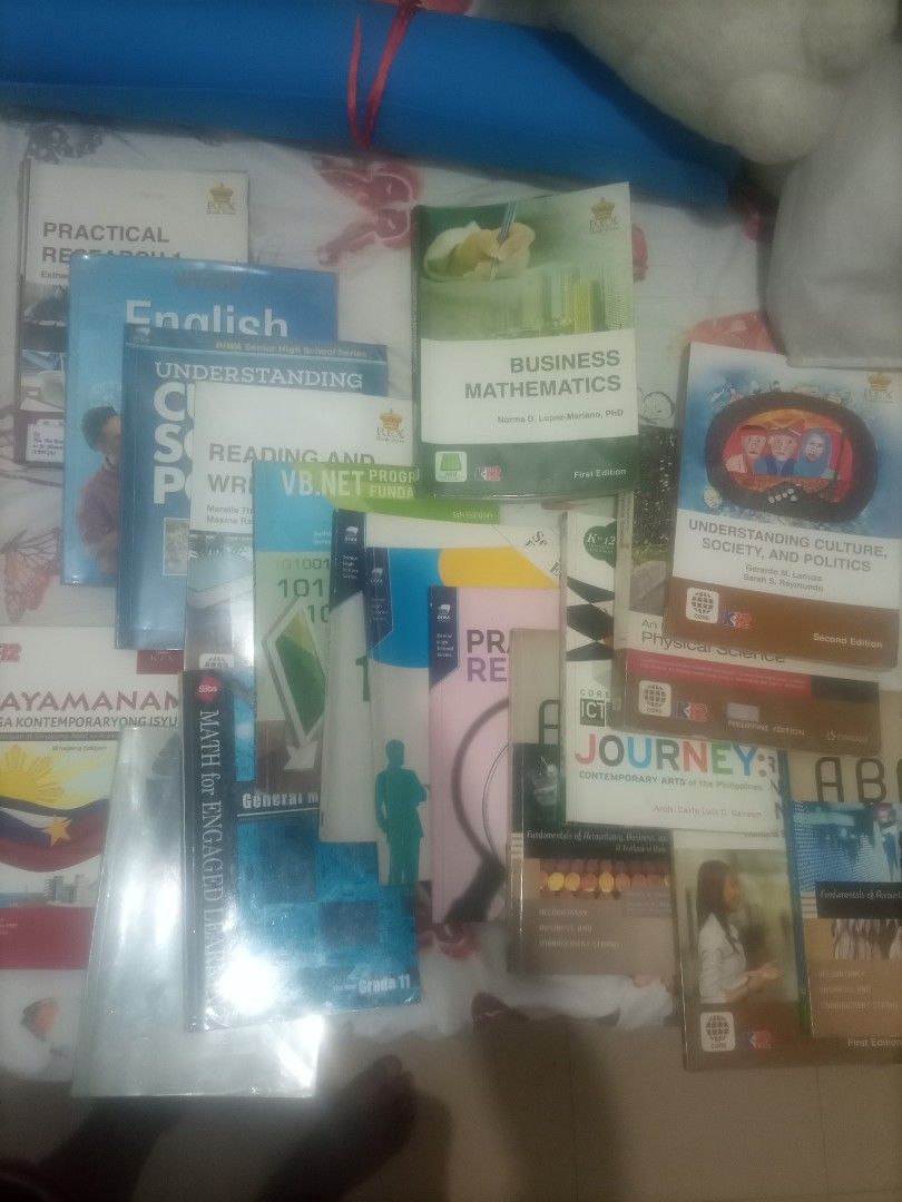 Grade 10-11 ABM books, Hobbies & Toys, Books & Magazines, Textbooks on Carousell