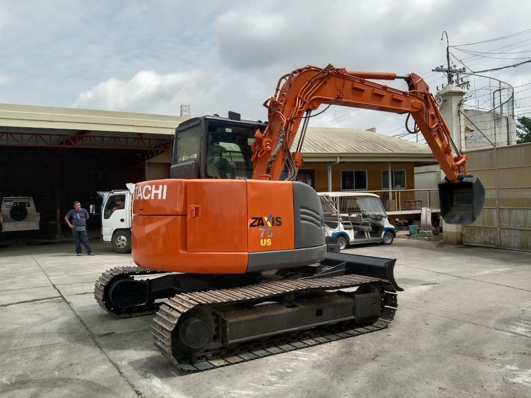HITACHI EXCAVATOR ZX75US-3 WITH BREAKERLINE, on Carousell