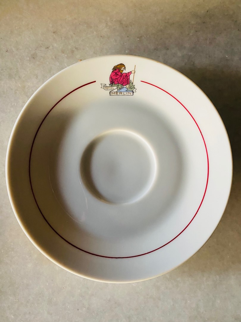 Piring Hotel merlin, Hobbies & Toys, Collectibles & Memorabilia ...