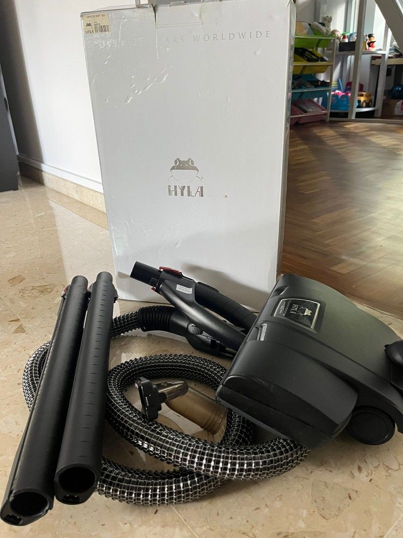 Hyla vacuum cleaner, TV & Home Appliances, Vacuum Cleaner ...